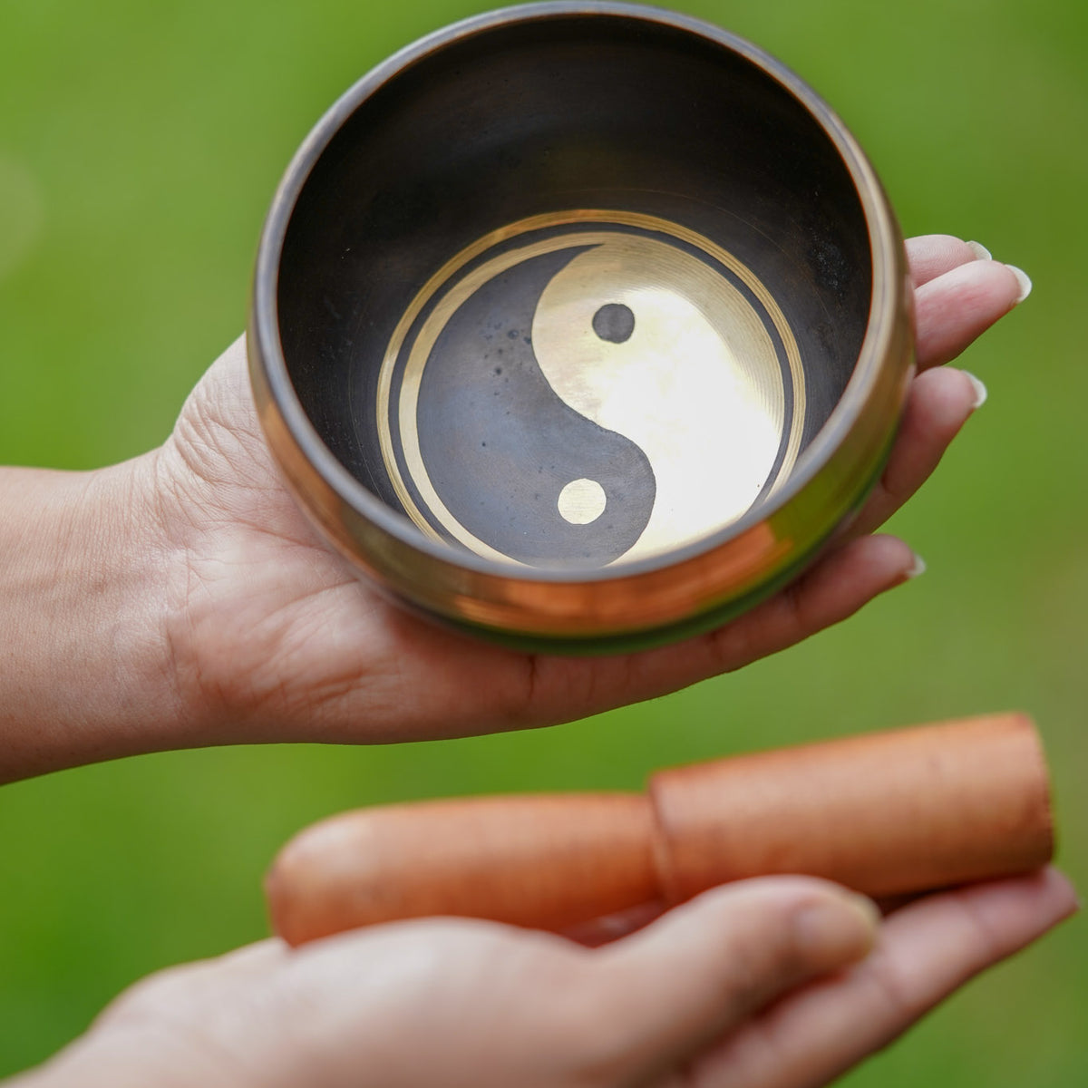 Yin Yang Singing bowl – Lucky Thanka